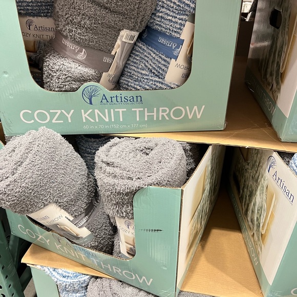 Artisan | Bedding | Artisan Cozy Knit Throw | Poshmark